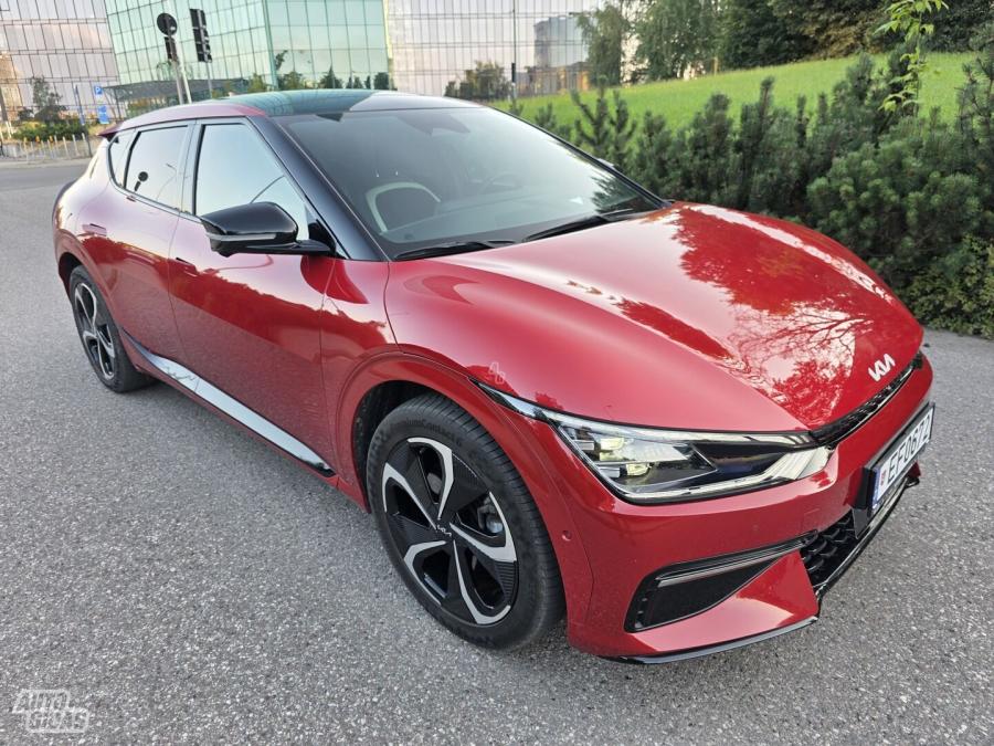 Sarkans Kia EV6 2022 Viļņa, ar dzinēja tilpumu 0.00 L un nobraukumu 44 tūkst. km par 31999 €, foto 4 vietnē AUTOMOTO.COM.LV