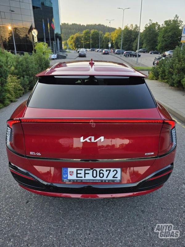Sarkans Kia EV6 2022 Viļņa, ar dzinēja tilpumu 0.00 L un nobraukumu 44 tūkst. km par 31999 €, foto 6 vietnē AUTOMOTO.COM.LV