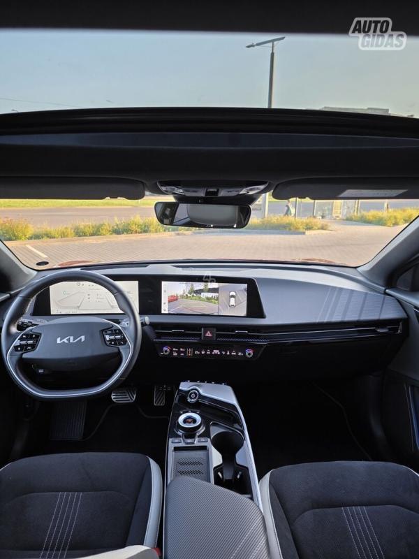 Sarkans Kia EV6 2022 Viļņa, ar dzinēja tilpumu 0.00 L un nobraukumu 44 tūkst. km par 31999 €, foto 10 vietnē AUTOMOTO.COM.LV