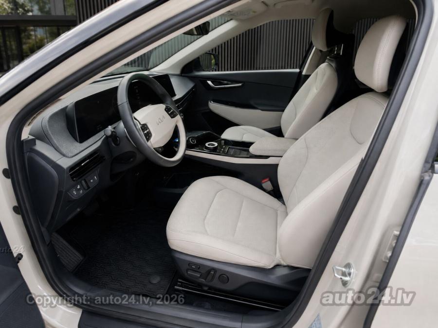 Kia EV6 2022 Tallina, ar dzinēja tilpumu 0.00 L un nobraukumu 89 tūkst. km par 35990 €, foto 4 vietnē AUTOMOTO.COM.LV