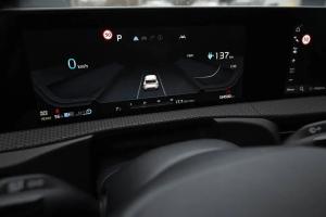 Balts Kia EV6 2021 Jelgava, ar dzinēja tilpumu 0.00 L un nobraukumu 160 tūkst. km par 19900 €, foto 25 vietnē AUTOMOTO.COM.LV