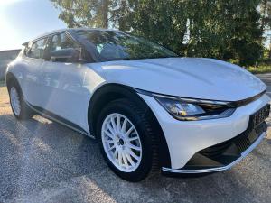Белый Киа EV6 2023 в Каунас, объемом двигателя 0.00 л и пробегом 47 тыс. км за 17450 €, фото 10 на AUTOMOTO.COM.LV