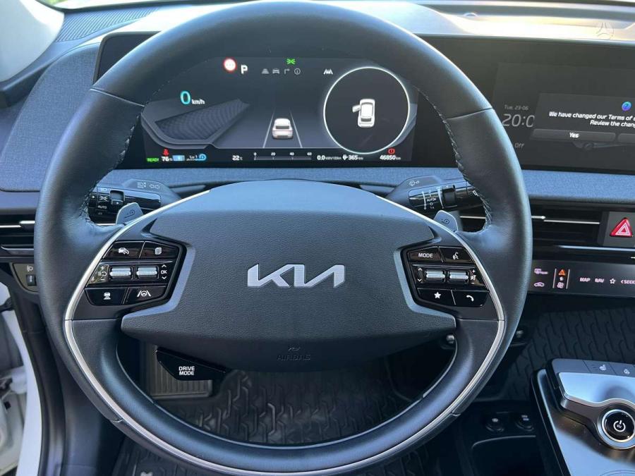 Белый Киа EV6 2023 в Каунас, объемом двигателя 0.00 л и пробегом 47 тыс. км за 17450 €, фото 37 на AUTOMOTO.COM.LV