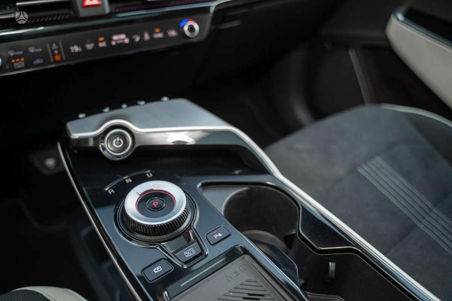 Белый Киа EV6 2023 в Каунас, объемом двигателя 0.00 л и пробегом 134 тыс. км за 32000 €, фото 11 на AUTOMOTO.COM.LV
