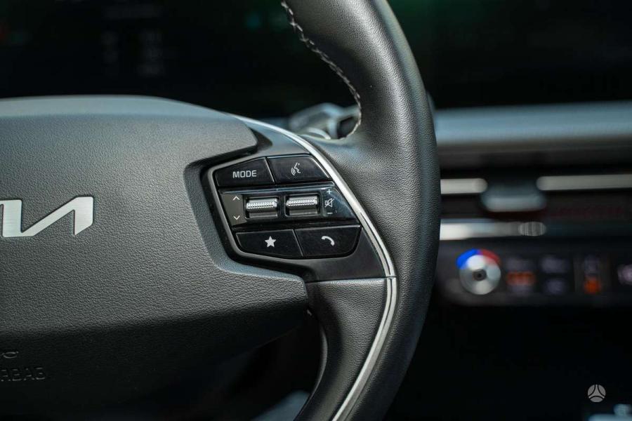 Белый Киа EV6 2023 в Каунас, объемом двигателя 0.00 л и пробегом 134 тыс. км за 32000 €, фото 14 на AUTOMOTO.COM.LV