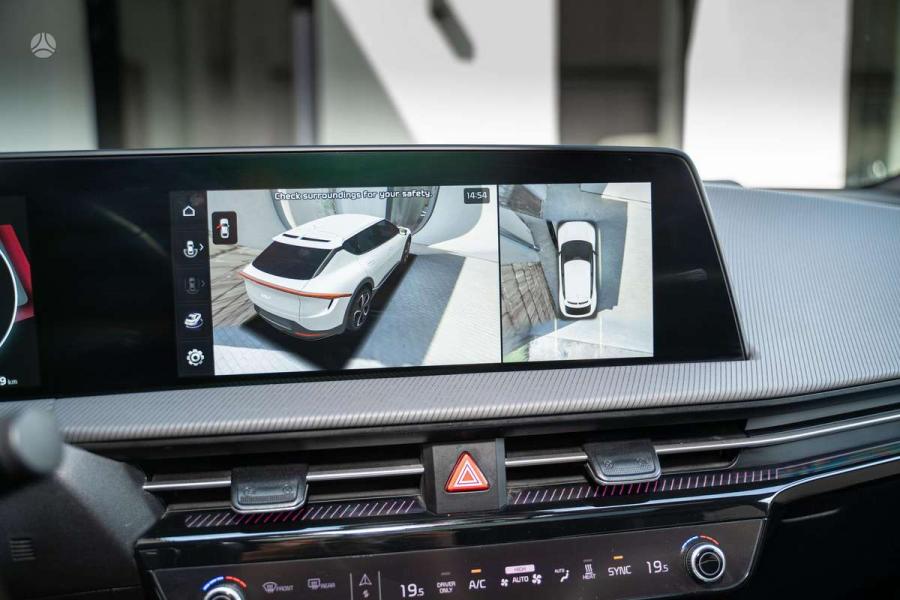 Белый Киа EV6 2023 в Каунас, объемом двигателя 0.00 л и пробегом 134 тыс. км за 32000 €, фото 18 на AUTOMOTO.COM.LV
