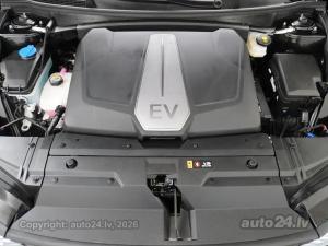 Белый Киа EV6 2022 в Таллин, объемом двигателя 0.00 л и пробегом 71 тыс. км за 36500 €, фото 11 на AUTOMOTO.COM.LV
