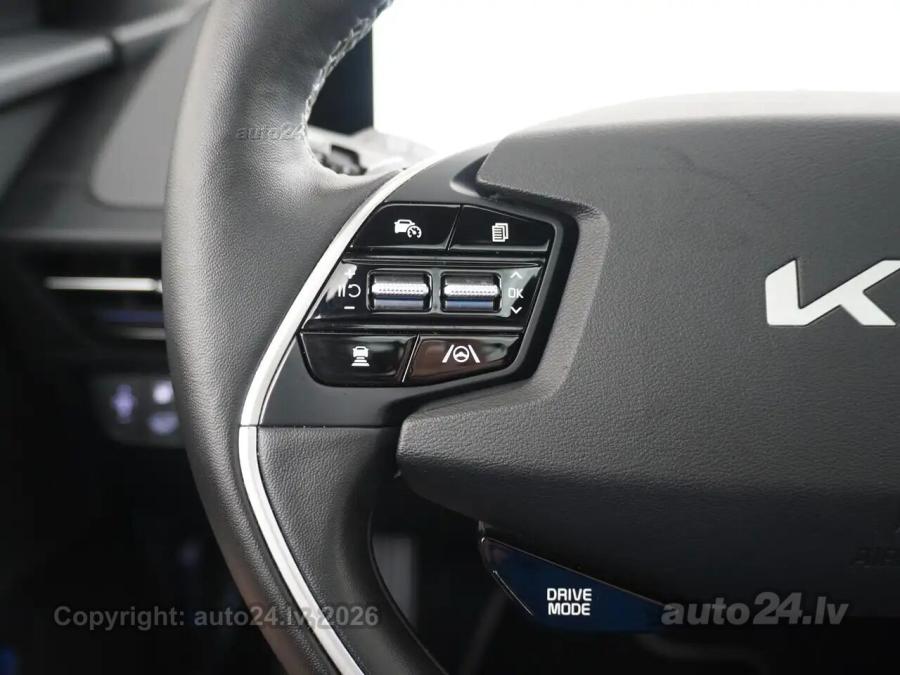 Белый Киа EV6 2022 в Таллин, объемом двигателя 0.00 л и пробегом 71 тыс. км за 36500 €, фото 20 на AUTOMOTO.COM.LV