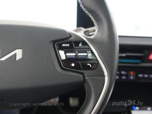 Белый Киа EV6 2022 в Таллин, объемом двигателя 0.00 л и пробегом 71 тыс. км за 36500 €, фото 21 на AUTOMOTO.COM.LV