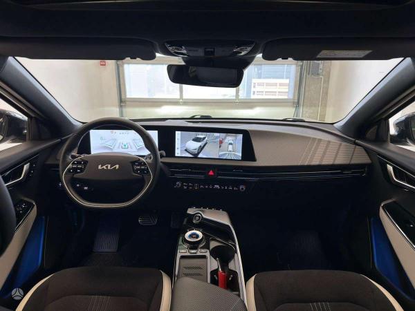 Balts Kia EV6 2022 Viļņa, ar dzinēja tilpumu 0.00 L un nobraukumu 48 tūkst. km par 35400 €, foto 5 vietnē AUTOMOTO.COM.LV