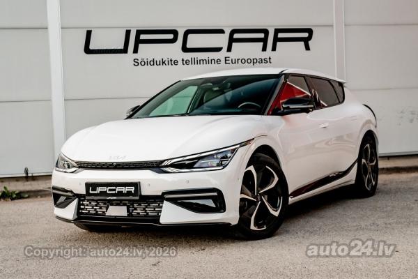 White Kia EV6 2022 in Parnu, with an engine capacity of 0.00 L and mileage of 82 thousand km for 34900 €, photo 1 on AUTOMOTO.COM.LV