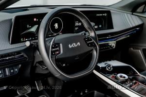 White Kia EV6 2022 in Parnu, with an engine capacity of 0.00 L and mileage of 82 thousand km for 34900 €, photo 14 on AUTOMOTO.COM.LV