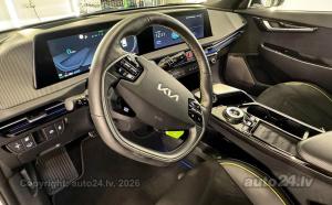 Белый Киа EV6 2023 в Таллин, объемом двигателя 0.00 л и пробегом 58 тыс. км за 43000 €, фото 13 на AUTOMOTO.COM.LV