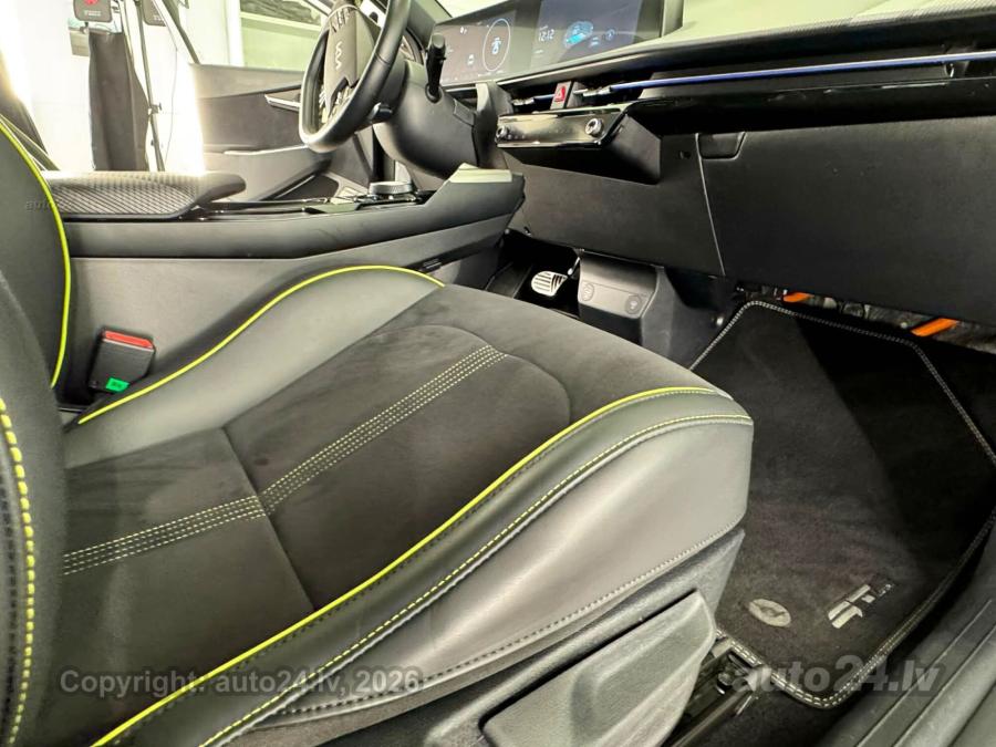 Белый Киа EV6 2023 в Таллин, объемом двигателя 0.00 л и пробегом 58 тыс. км за 43000 €, фото 16 на AUTOMOTO.COM.LV