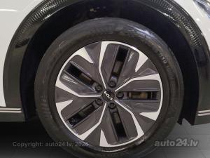 Balts Kia EV6 2024 Tallina, ar dzinēja tilpumu 0.00 L un nobraukumu 61 tūkst. km par 41990 €, foto 9 vietnē AUTOMOTO.COM.LV