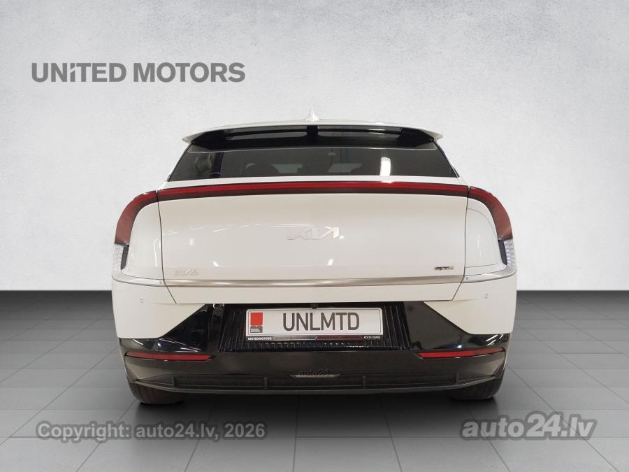 Balts Kia EV6 2024 Tallina, ar dzinēja tilpumu 0.00 L un nobraukumu 61 tūkst. km par 41990 €, foto 12 vietnē AUTOMOTO.COM.LV