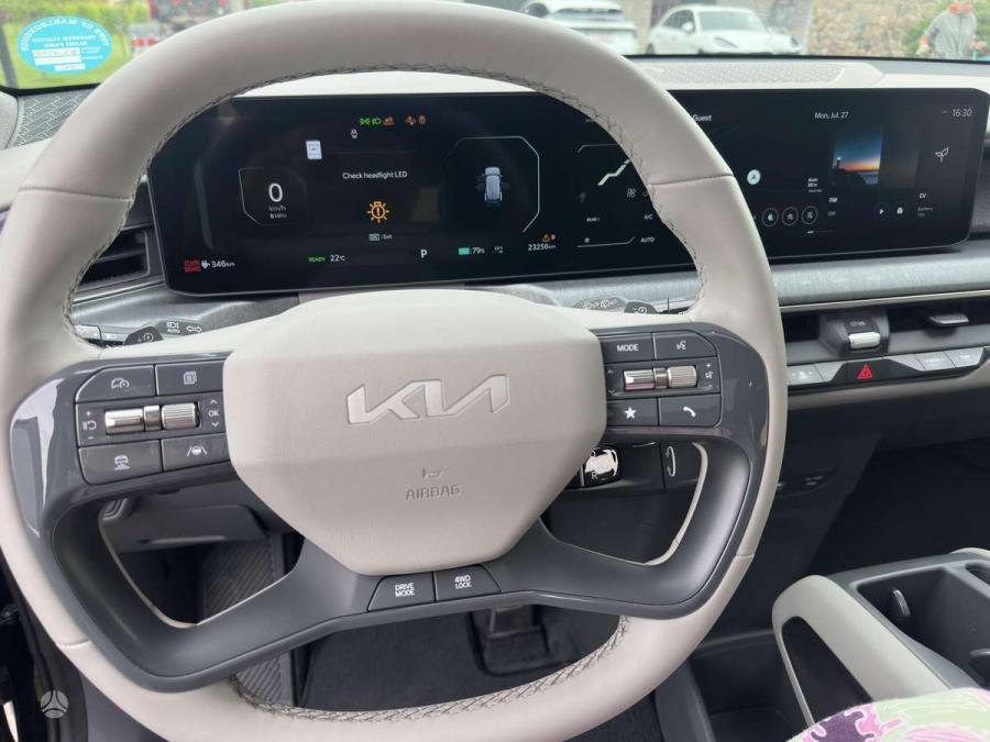 Черный Киа EV9 2024 в Кедайняй, объемом двигателя 0.00 л и пробегом 23 тыс. км за 27500 €, фото 18 на AUTOMOTO.COM.LV