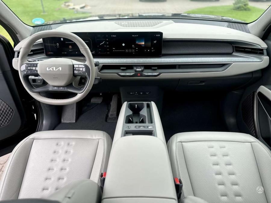 Черный Киа EV9 2024 в Кедайняй, объемом двигателя 0.00 л и пробегом 23 тыс. км за 27500 €, фото 20 на AUTOMOTO.COM.LV