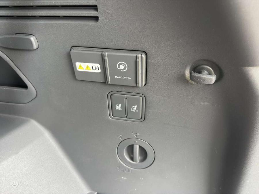 Черный Киа EV9 2024 в Кедайняй, объемом двигателя 0.00 л и пробегом 23 тыс. км за 27500 €, фото 30 на AUTOMOTO.COM.LV