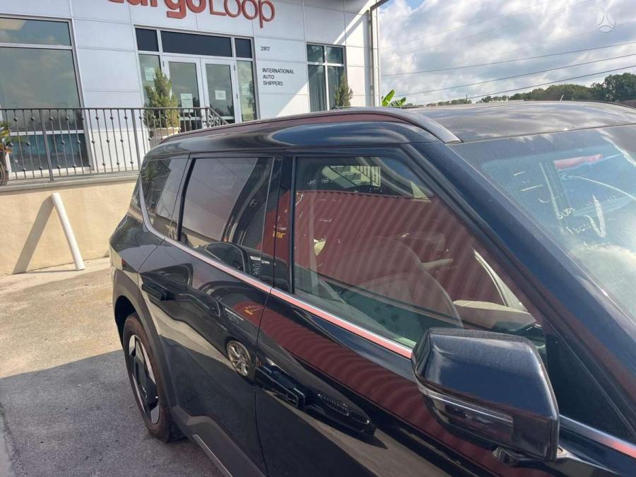 Черный Киа EV9 2024 в Укмерге, объемом двигателя 0.00 л и пробегом 25 тыс. км за 23599 €, фото 14 на AUTOMOTO.COM.LV