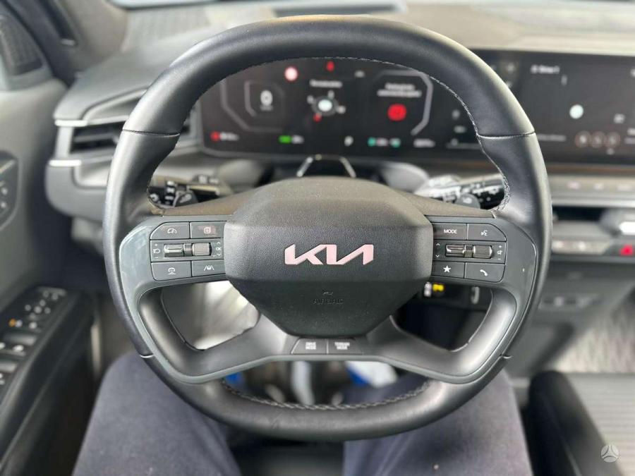 Melns Kia EV9 2024 Viļņa, ar dzinēja tilpumu 0.00 L un nobraukumu 32 tūkst. km par 49500 €, foto 16 vietnē AUTOMOTO.COM.LV
