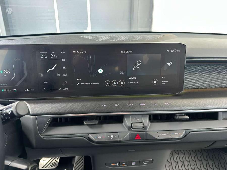 Melns Kia EV9 2024 Viļņa, ar dzinēja tilpumu 0.00 L un nobraukumu 32 tūkst. km par 49500 €, foto 20 vietnē AUTOMOTO.COM.LV