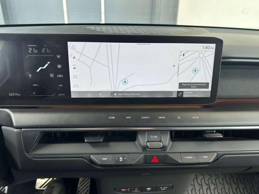 Melns Kia EV9 2024 Viļņa, ar dzinēja tilpumu 0.00 L un nobraukumu 32 tūkst. km par 49500 €, foto 24 vietnē AUTOMOTO.COM.LV