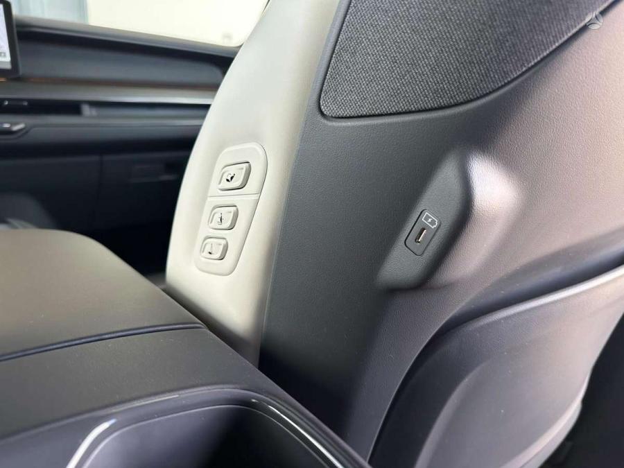Melns Kia EV9 2024 Viļņa, ar dzinēja tilpumu 0.00 L un nobraukumu 32 tūkst. km par 49500 €, foto 31 vietnē AUTOMOTO.COM.LV