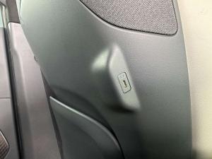 Melns Kia EV9 2024 Viļņa, ar dzinēja tilpumu 0.00 L un nobraukumu 32 tūkst. km par 49500 €, foto 32 vietnē AUTOMOTO.COM.LV