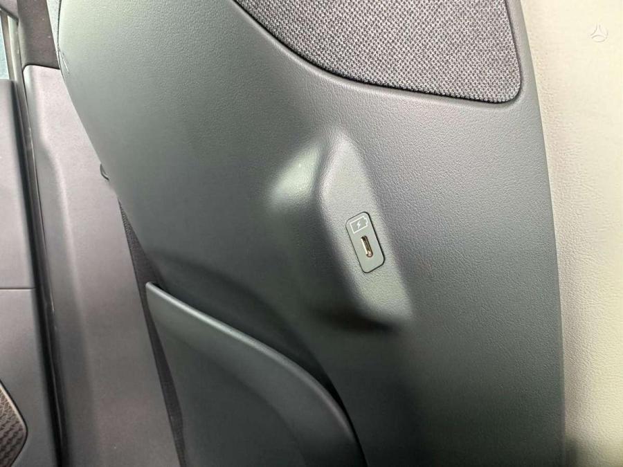 Melns Kia EV9 2024 Viļņa, ar dzinēja tilpumu 0.00 L un nobraukumu 32 tūkst. km par 49500 €, foto 32 vietnē AUTOMOTO.COM.LV