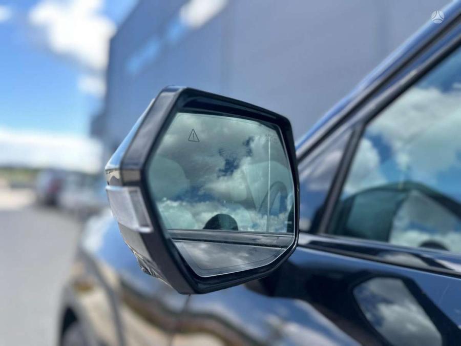 Melns Kia EV9 2024 Viļņa, ar dzinēja tilpumu 0.00 L un nobraukumu 32 tūkst. km par 49500 €, foto 38 vietnē AUTOMOTO.COM.LV