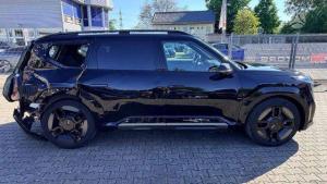 Black Kia EV9 2025 in Druskininkai, with an engine capacity of 0.00 L and mileage of 13 thousand km for 37389 €, photo 7 on AUTOMOTO.COM.LV