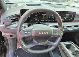 Черный Киа EV9 2025 в Клайпеда, объемом двигателя 0.00 л и пробегом 51 тыс. км за 28750 €, фото 13 на AUTOMOTO.COM.LV