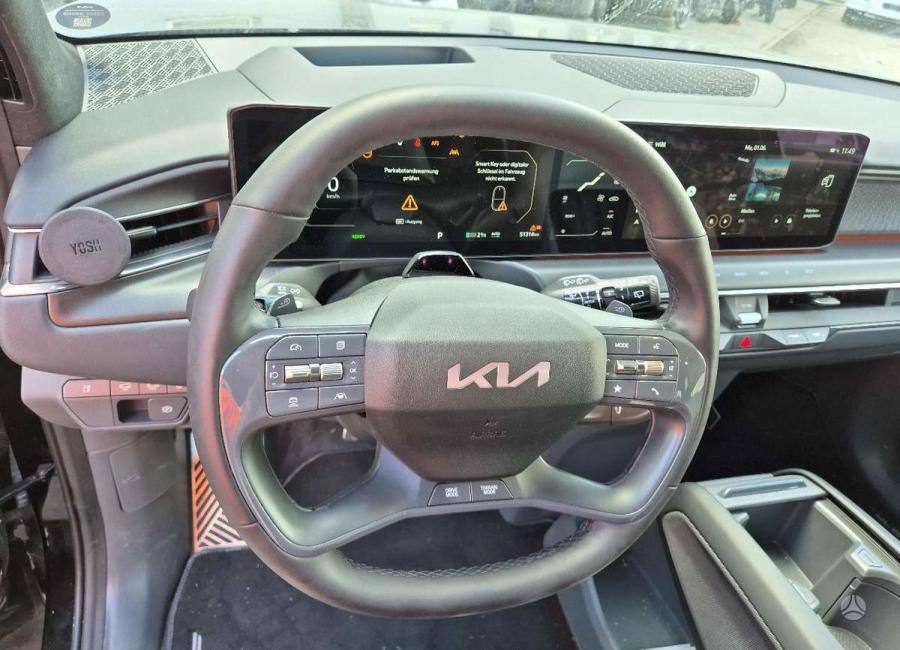Черный Киа EV9 2025 в Клайпеда, объемом двигателя 0.00 л и пробегом 51 тыс. км за 28750 €, фото 13 на AUTOMOTO.COM.LV
