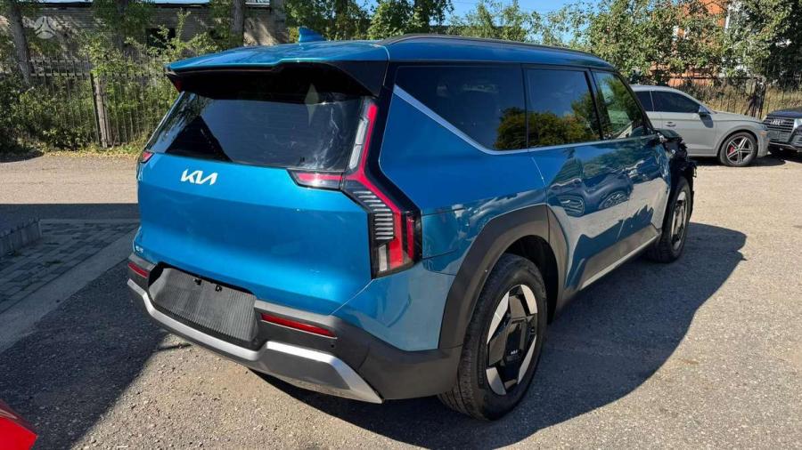 Zils Kia EV9 2024 Ukmergė, ar dzinēja tilpumu 0.00 L un nobraukumu 29 tūkst. km par 29999 €, foto 1 vietnē AUTOMOTO.COM.LV