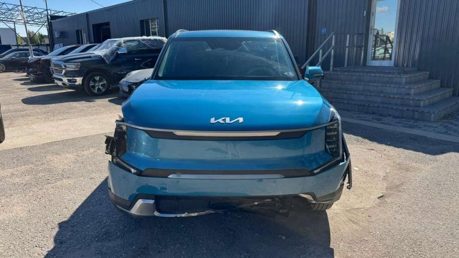 Zils Kia EV9 2024 Ukmergė, ar dzinēja tilpumu 0.00 L un nobraukumu 29 tūkst. km par 29999 €, foto 5 vietnē AUTOMOTO.COM.LV