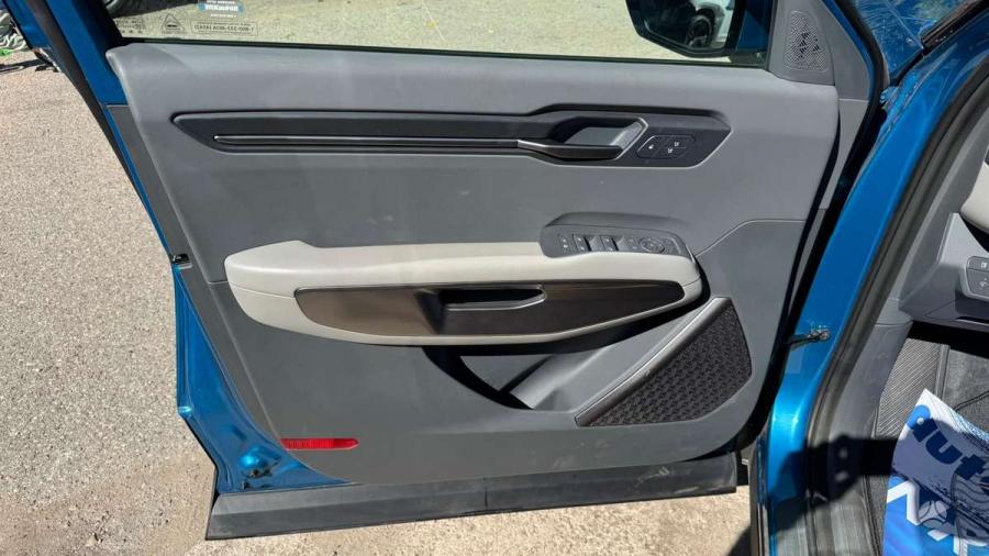 Zils Kia EV9 2024 Ukmergė, ar dzinēja tilpumu 0.00 L un nobraukumu 29 tūkst. km par 29999 €, foto 13 vietnē AUTOMOTO.COM.LV