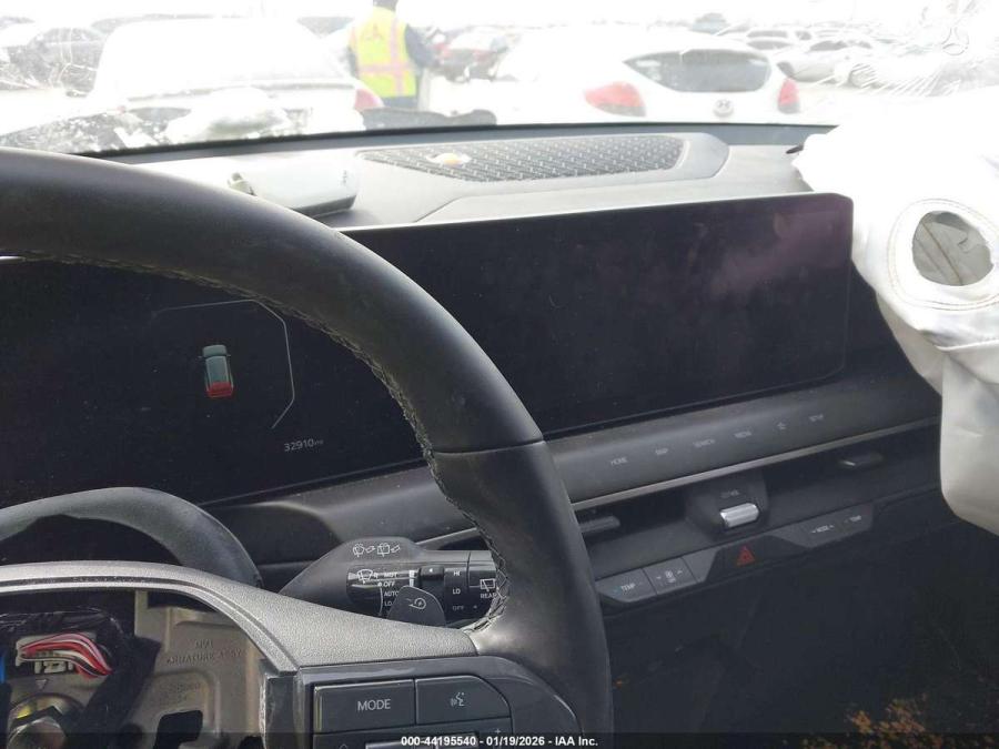 Зеленый Киа EV9 2024 в Каунас, объемом двигателя 0.00 л и пробегом 53 тыс. км за 32670 €, фото 15 на AUTOMOTO.COM.LV