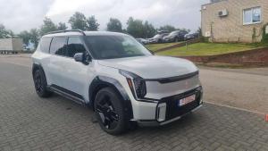Серый Киа EV9 2024 в Каунас, объемом двигателя 0.00 л и пробегом 24 тыс. км за 48990 €, фото 3 на AUTOMOTO.COM.LV