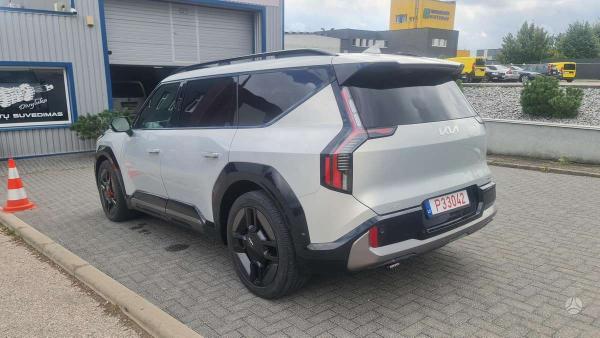 Pelēks Kia EV9 2024 Kauņa, ar dzinēja tilpumu 0.00 L un nobraukumu 24 tūkst. km par 48990 €, foto 8 vietnē AUTOMOTO.COM.LV