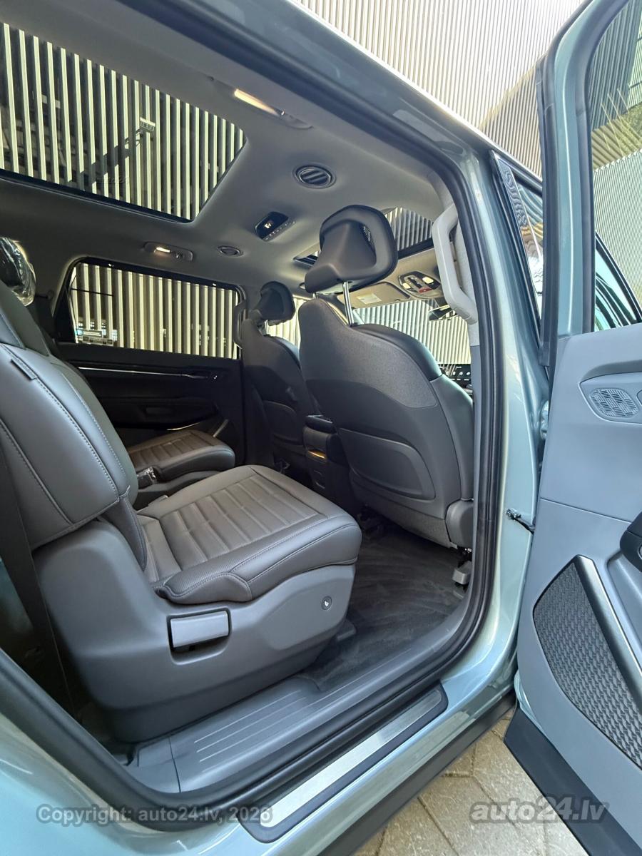 Pelēks Kia EV9 2025 Tallina, ar dzinēja tilpumu 0.00 L un nobraukumu 20 tūkst. km par 54900 €, foto 19 vietnē AUTOMOTO.COM.LV
