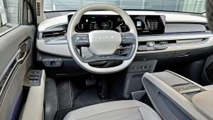 Pelēks Kia EV9 2026 Viļņa, ar dzinēja tilpumu 0.00 L un nobraukumu 1 tūkst. km par 69900 €, foto 22 vietnē AUTOMOTO.COM.LV