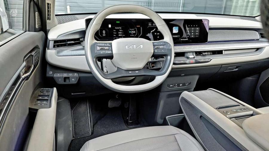Pelēks Kia EV9 2026 Viļņa, ar dzinēja tilpumu 0.00 L un nobraukumu 1 tūkst. km par 69900 €, foto 22 vietnē AUTOMOTO.COM.LV