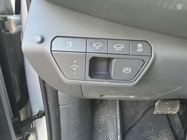 Pelēks Kia EV9 2026 Kauņa, ar dzinēja tilpumu 0.00 L un nobraukumu 4 tūkst. km par 39000 €, foto 9 vietnē AUTOMOTO.COM.LV