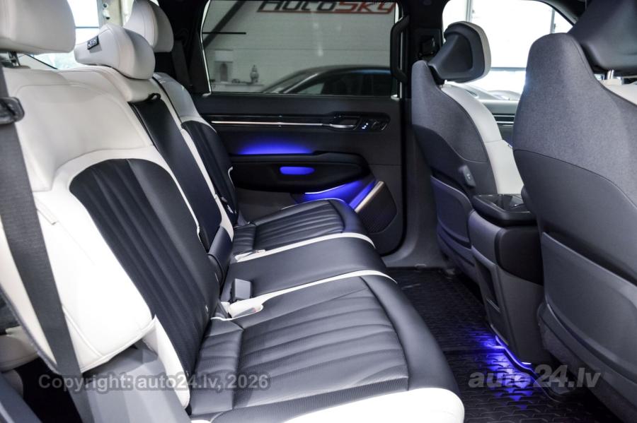 Белый Киа EV9 2024 в Таллин, объемом двигателя 0.00 л и пробегом 52 тыс. км за 65000 €, фото 15 на AUTOMOTO.COM.LV