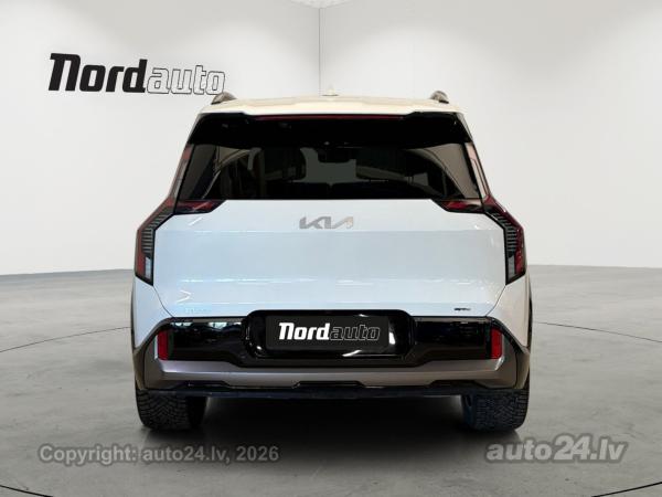 Balts Kia EV9 2024 Tallina, ar dzinēja tilpumu 0.00 L un nobraukumu 53 tūkst. km par 64000 €, foto 2 vietnē AUTOMOTO.COM.LV