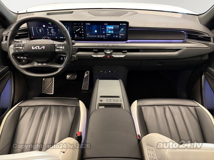 Белый Киа EV9 2024 в Таллин, объемом двигателя 0.00 л и пробегом 53 тыс. км за 64000 €, фото 9 на AUTOMOTO.COM.LV