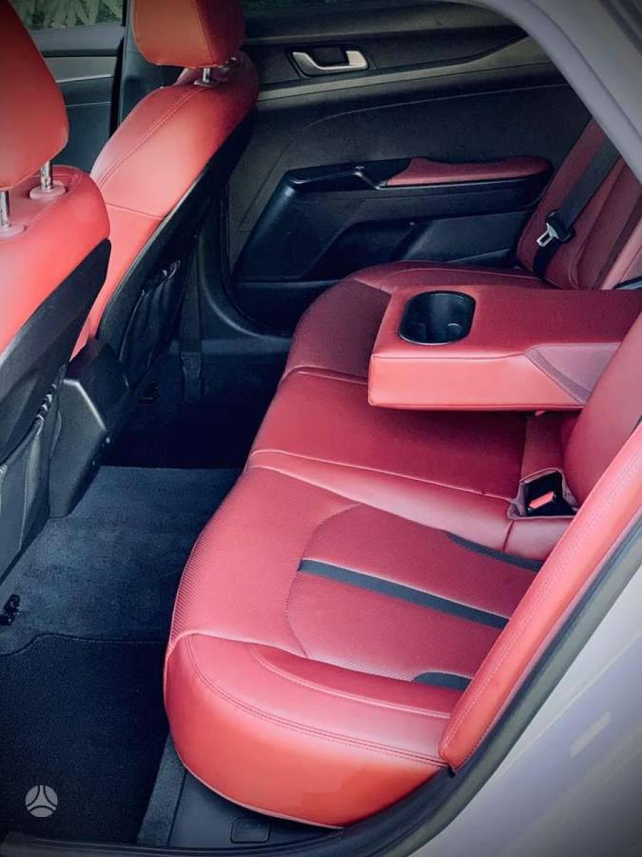 Grey Kia K5 2022 in Kretinga, with an engine capacity of 1.60 L and mileage of 30 thousand km for 23900 €, photo 9 on AUTOMOTO.COM.LV