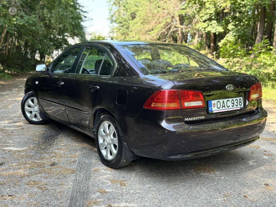 Red Kia Magentis 2007 in Vilnius, with an engine capacity of 2.00 L and mileage of 170 thousand km for 1250 €, photo 5 on AUTOMOTO.COM.LV