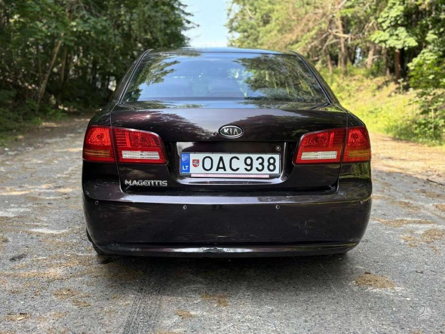 Red Kia Magentis 2007 in Vilnius, with an engine capacity of 2.00 L and mileage of 170 thousand km for 1250 €, photo 7 on AUTOMOTO.COM.LV
